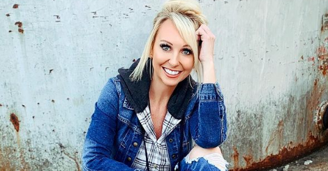 This Model Is Also Known For Her Hunting Abilities - Newsiosity